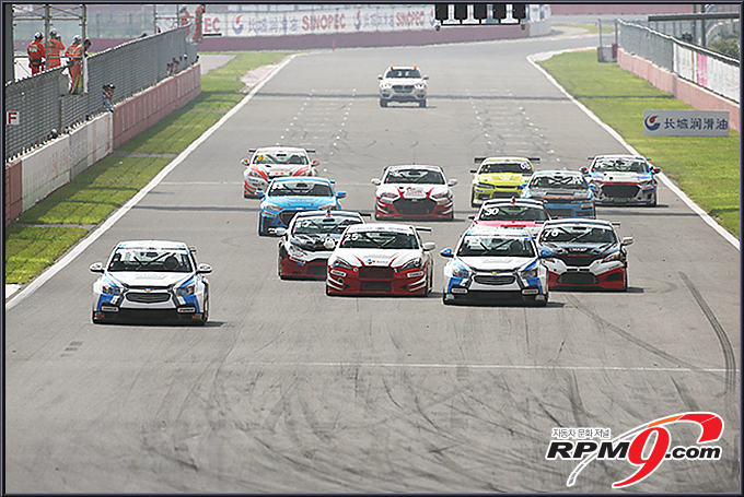 CJ 슈퍼레이스 GT 클래스, 이재우 연속 우승 행진 - RPM9 전자신문엔터테인먼트