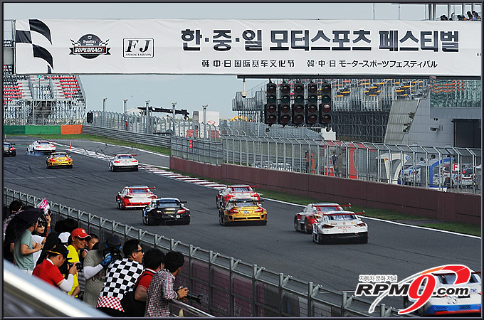 CJ 슈퍼레이스 GT 클래스, 이재우 연속 우승 행진 - RPM9 전자신문엔터테인먼트