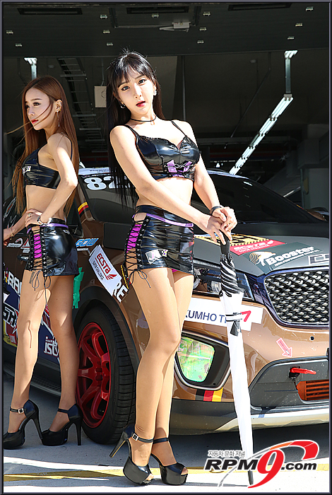 [포토] J5 레이싱모델 김미나, ‘핫’한 몸매에 체감온도 ‘후끈’ - RPM9 전자신문엔터테인먼트