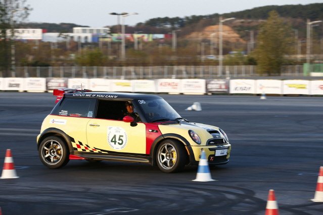 KARA 짐카나 챔피언십 최종 라운드, BMW 드라이빙 센터서 열려 - RPM9 전자신문엔터테인먼트