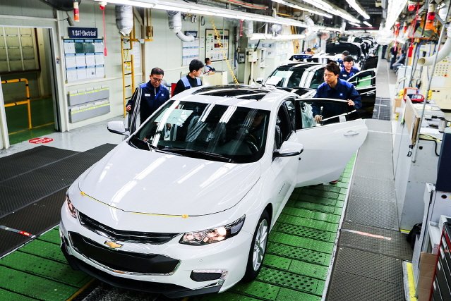 한국GM, 신형 말리부 앞세워 중형차 시장 왕좌 노린다 - RPM9 전자신문엔터테인먼트