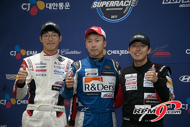 [포토] CJ대한통운 슈퍼레이스 5전, 알앤더스 오한솔 'ASA GT2 클래스 우승' - RPM9 전자신문엔터테인먼트