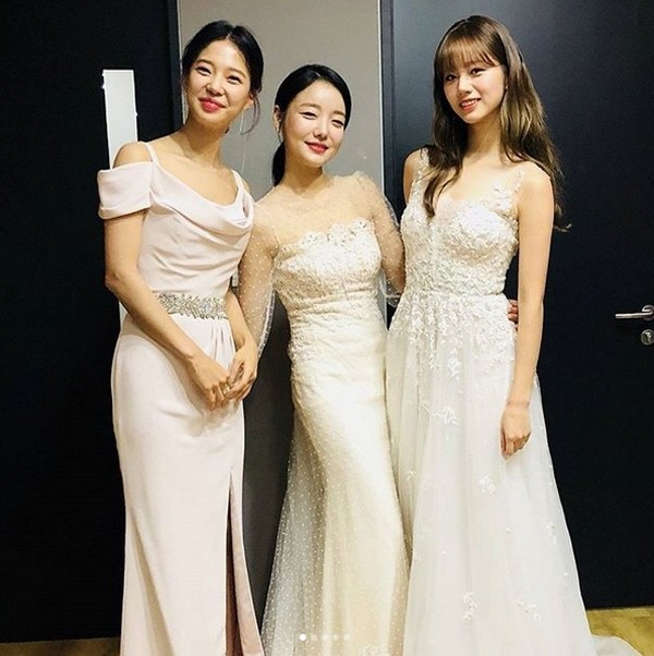 ‘투깝스’ 문지인, MBC 연기대상에서 임세미, 혜리와 함께 ‘우리들만의 포토타임’ - RPM9 전자신문엔터테인먼트