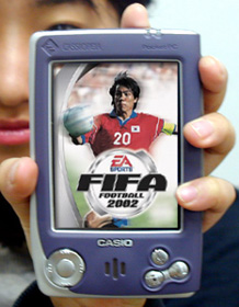 지오인터랙티브, PDA용‘피파2002’전세계 독점 공급 - 전자신문