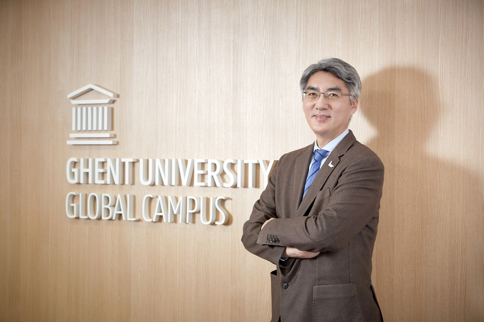 [에듀플러스]〈칼럼〉“교육 여정, 애벌레에서 나비로, 입시에서 학습으로” - Kollo