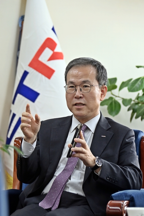 [지역 경쟁력 높이는 학연 협력플랫폼] 방승찬 ETRI 원장 “기술-인재-사업화 선순환 R&D협력모델 만들 것” - 전자신문